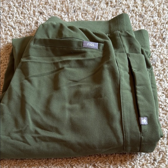 Figs | Other | Figs Dark Olive Large Tall Kade | Poshmark